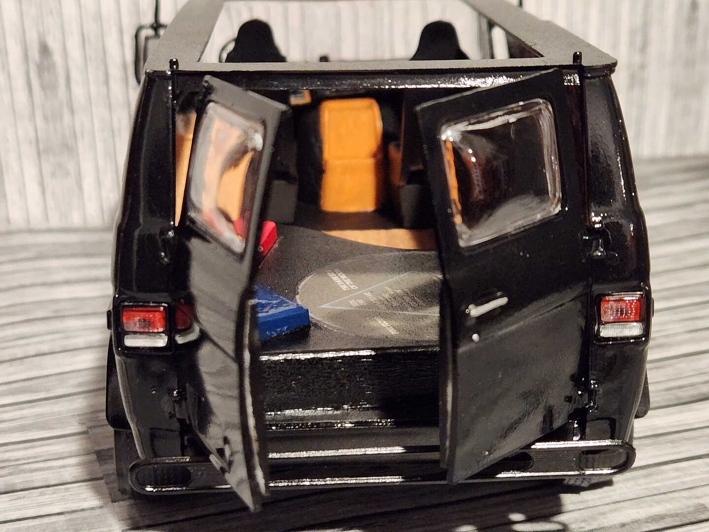 '76 Chevy Custom Van -- Plastic Model Car Kit -- 1/24 Scale -- #854490 ...