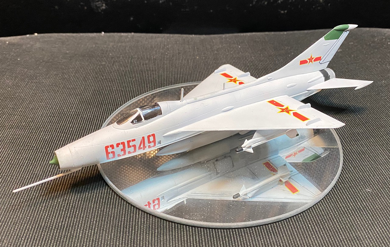 Mig21 Fishbed Fighter -- Plastic Model Airplane Kit -- 1/72 Scale ...