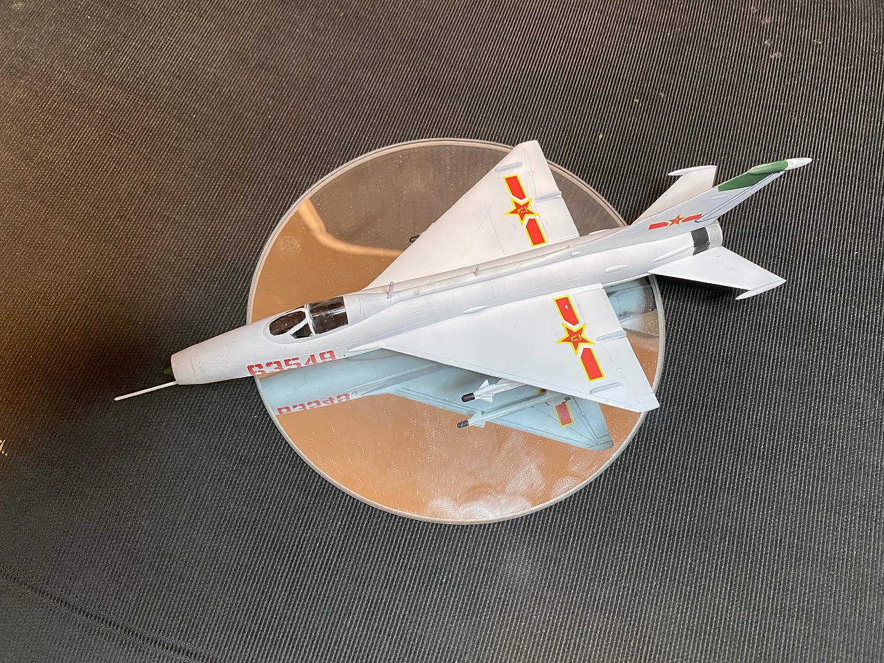 Mig21 Fishbed Fighter -- Plastic Model Airplane Kit -- 1/72 Scale ...