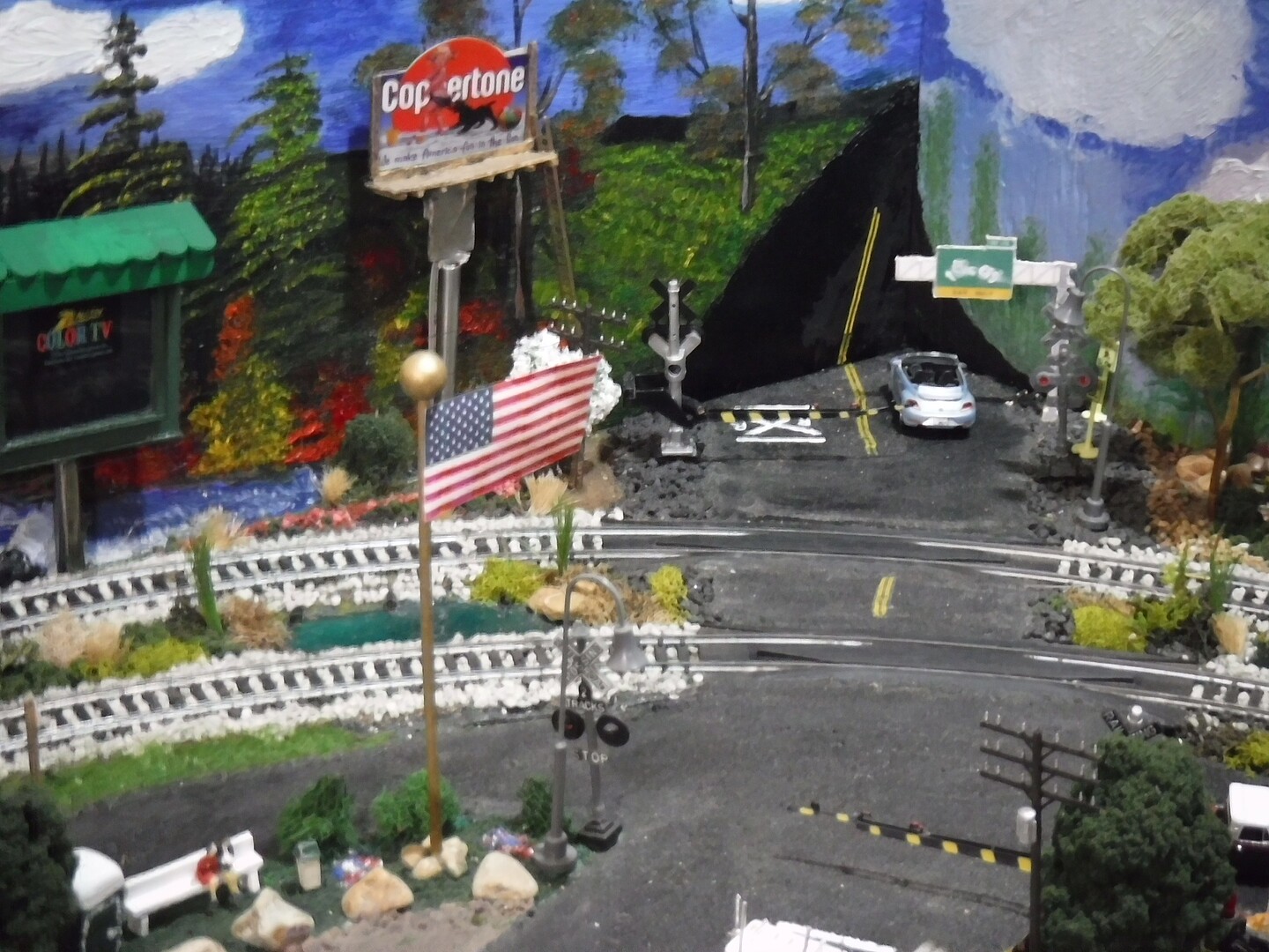 Coppertone Medium Animated Neon Billboard Kit -- HO/N Scale Model ...