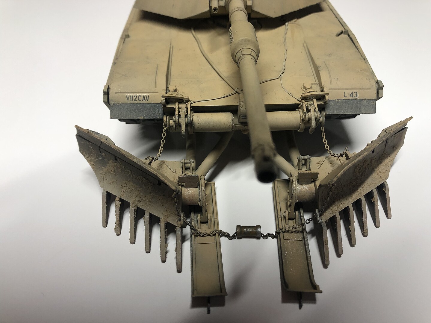 US M1A1 w/Mine Plow Tank -- Plastic Model Military Vehicle Kit -- 1/35 ...