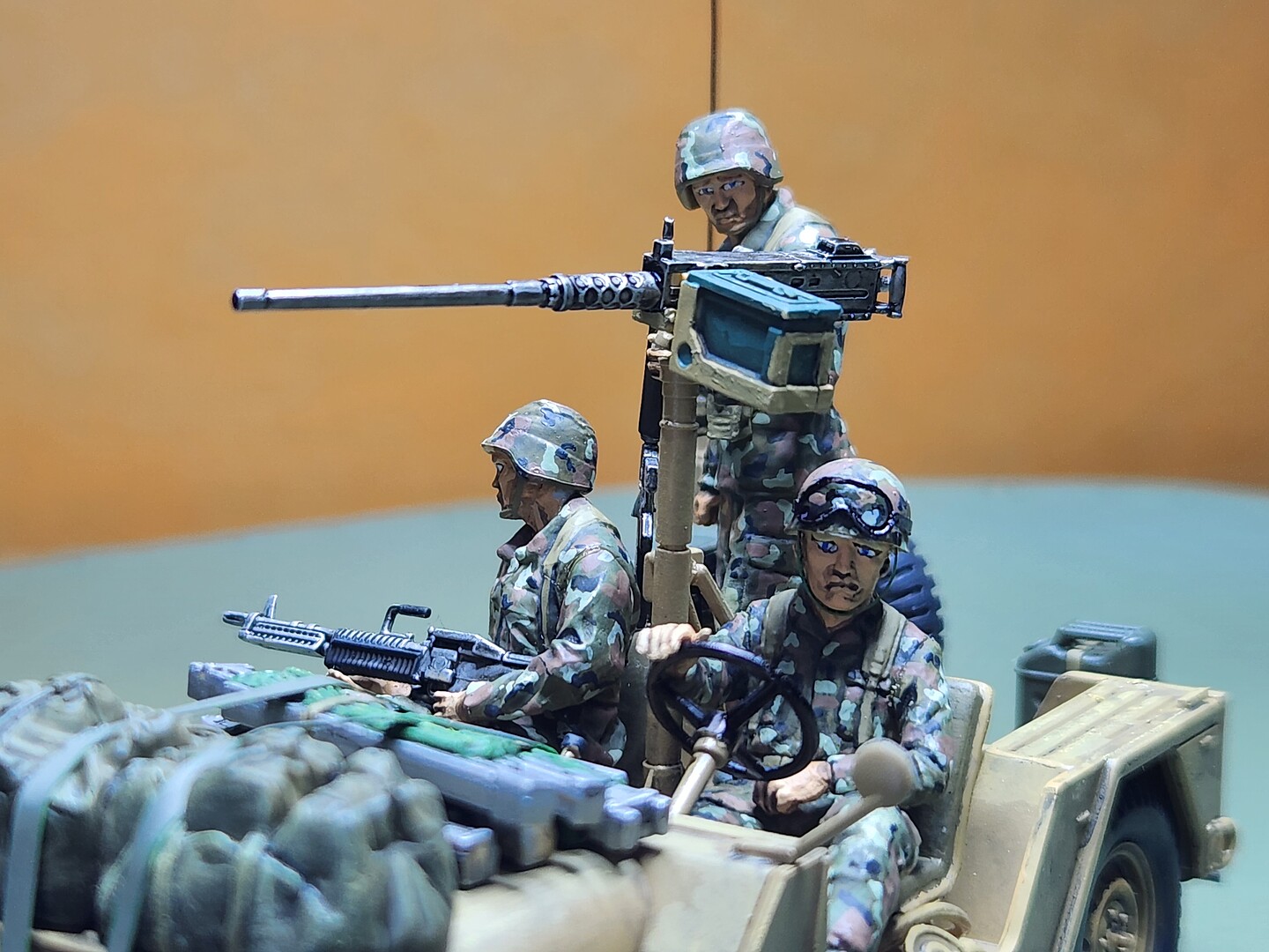 US M151A2 w/Tow Launcher -- Plastic Model Military Vehicle Kit -- 1/35 ...