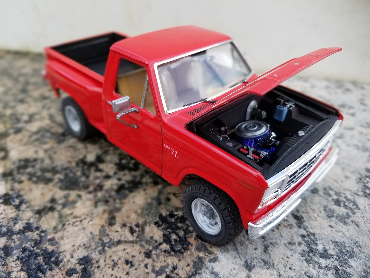Ford Ranger Pickup -- Plastic Model Truck Kit -- 1/24 Scale -- #854360 ...