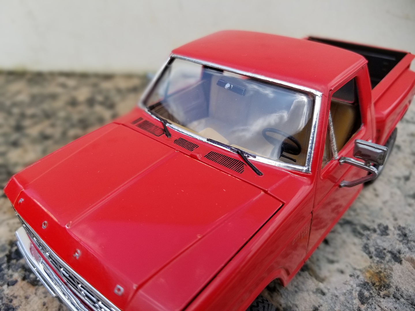 Ford Ranger Pickup -- Plastic Model Truck Kit -- 1/24 Scale -- #854360 ...