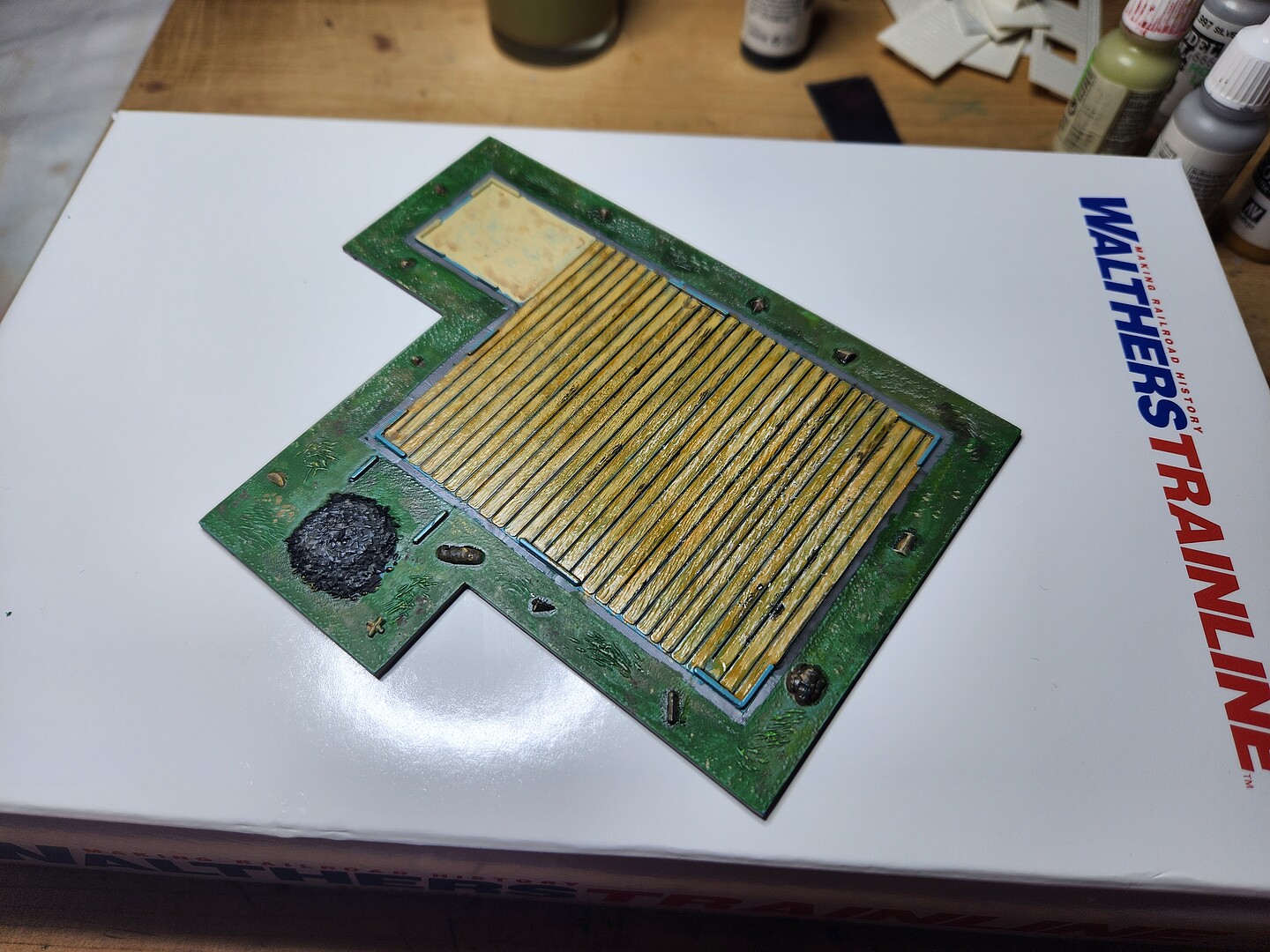 Old Country Barn Kit -- Model Railroad Building -- HO Scale -- #902 ...