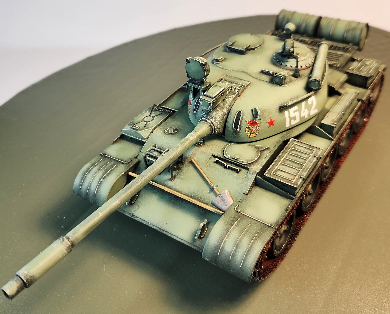 USSR T55 Tank (Re-Issue) -- Plastic Model Military Vehicle Kit -- 1/35 ...