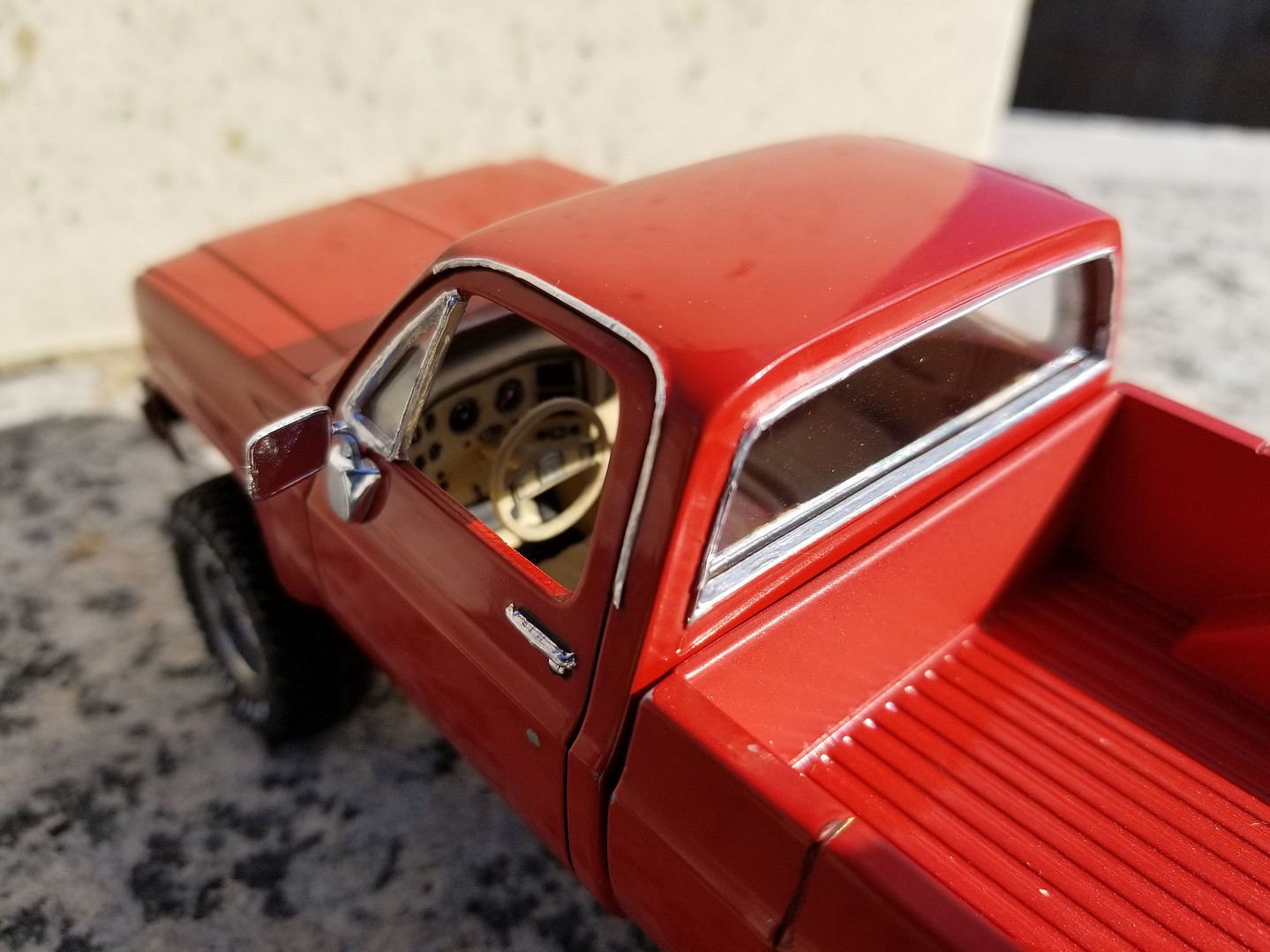1984 GMC Pickup White -- Plastic Model Car Kit -- 1/25 Scale -- #847-12 ...
