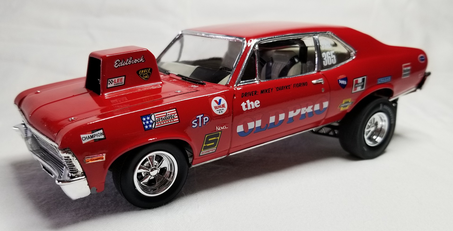 1972 Chevy Nova SS 'Old Pro' 2T -- Plastic Model Car Kit -- 1/25 Scale ...