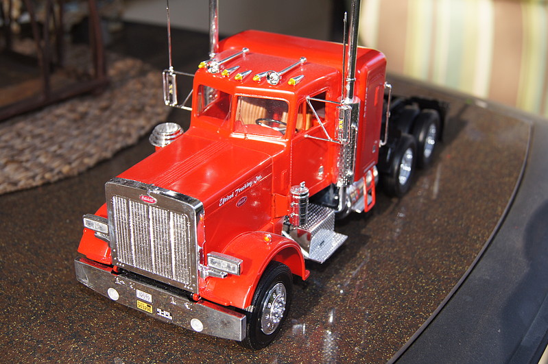 Peterbilt 359 Conventional -- Plastic Model Truck Kit -- 1/25 Scale ...