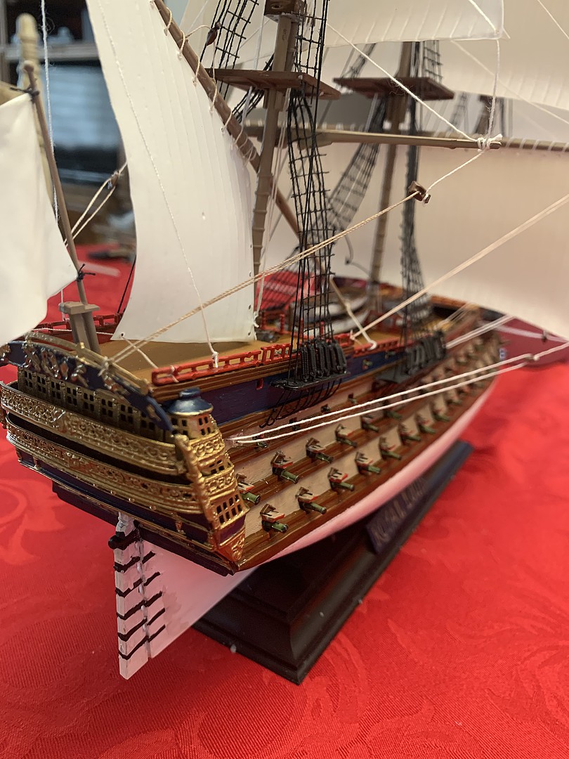 Le Royal Louis Sailing Ship -- Plastic Model Sailing Ship Kit -- 1/200 ...