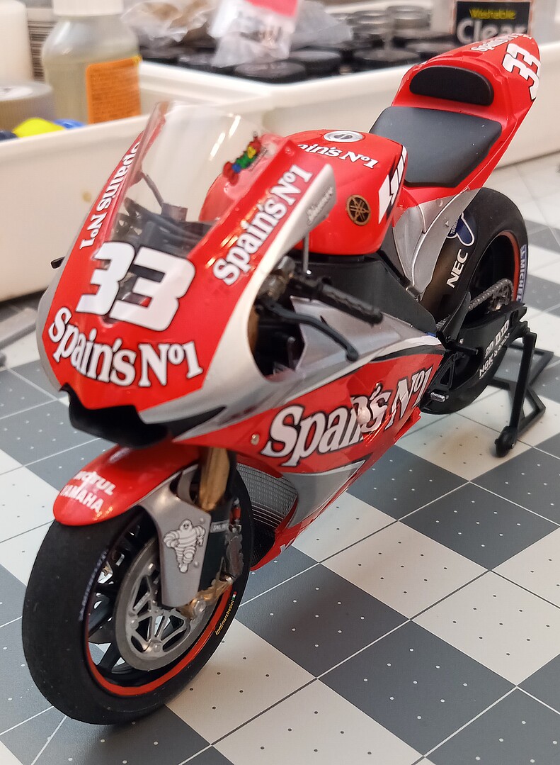 Yamaha YZR-M1 2004 #7/#33 Bike -- Plastic Model Motorcycle Kit -- 1/12 ...