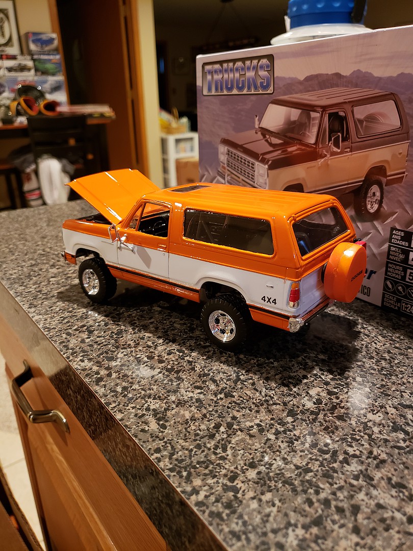 1980 Dodge Ramcharger -- Plastic Model Truck Kit -- 1/24 Scale ...