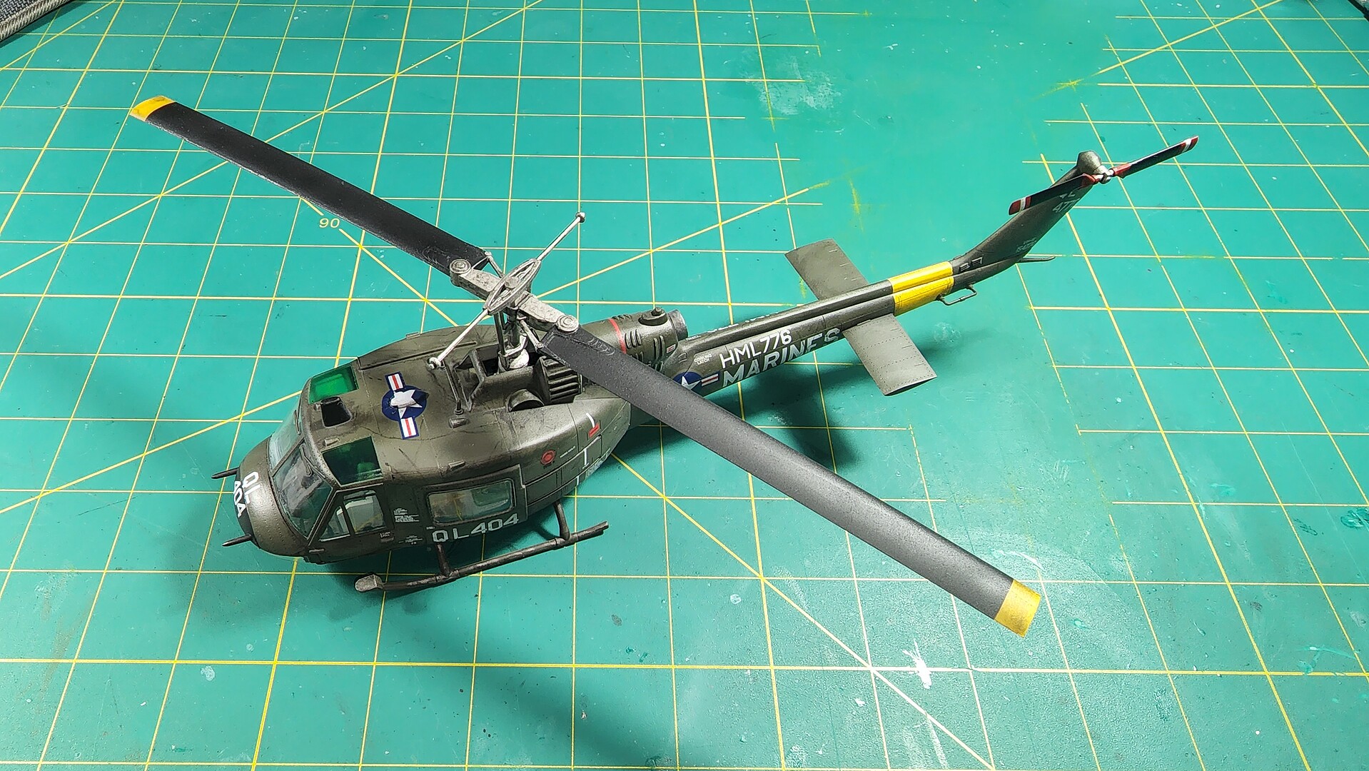 UH-1C Huey -- Plastic Model Helicopter Kit -- 1/48 Scale -- #hy85803 ...