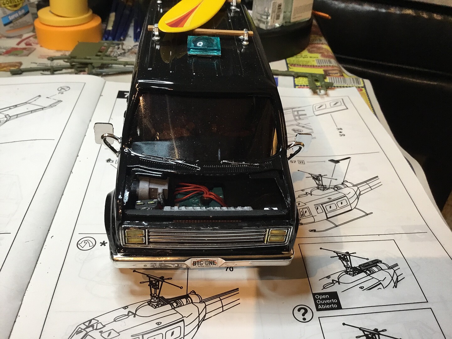 1977 Ford Surfer Van -- Plastic Model Car Vehicle Kit -- 1/25 Scale ...