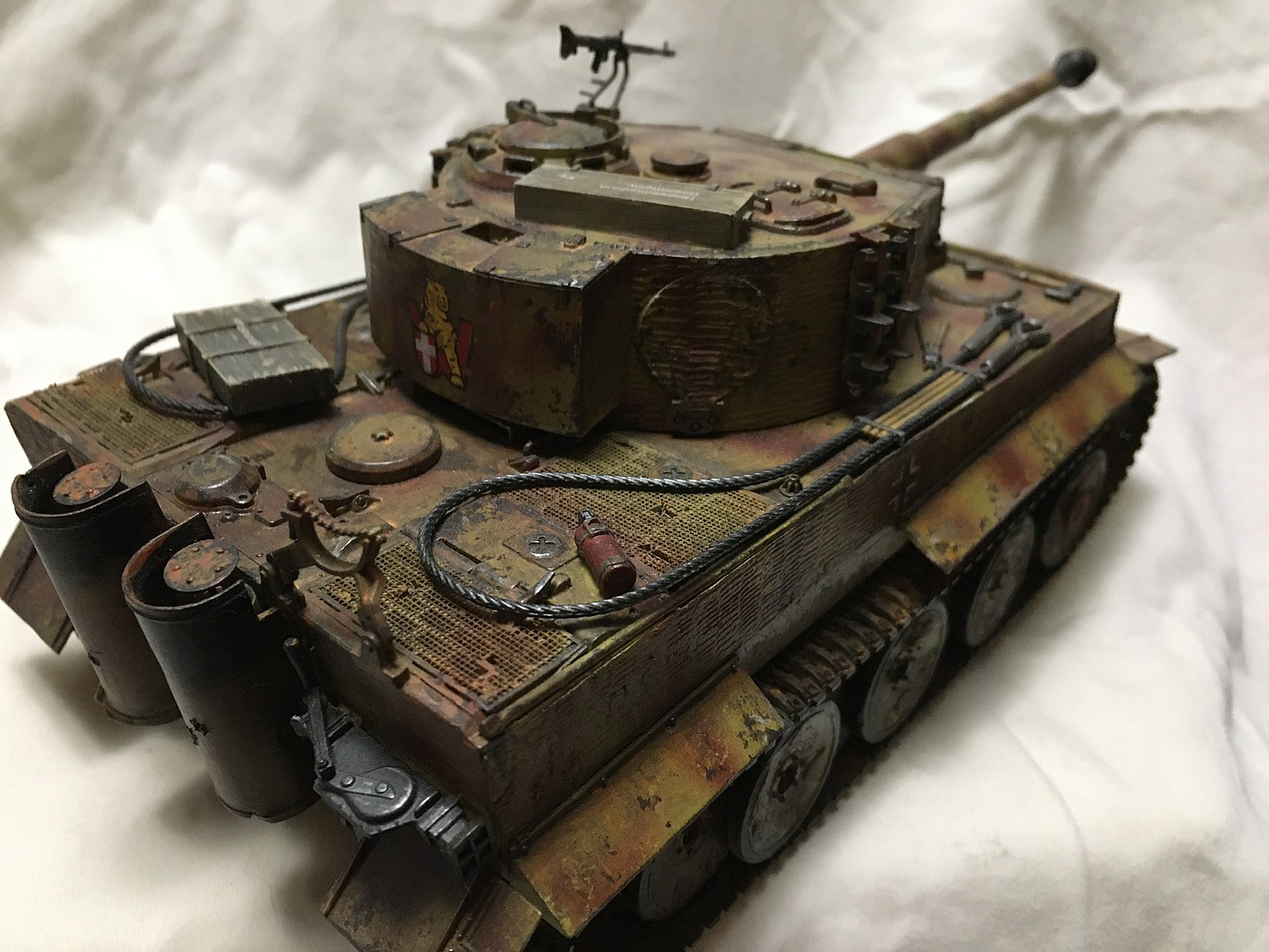 German Tiger I Mid Production Tank -- Plastic Model Military Vehicle ...