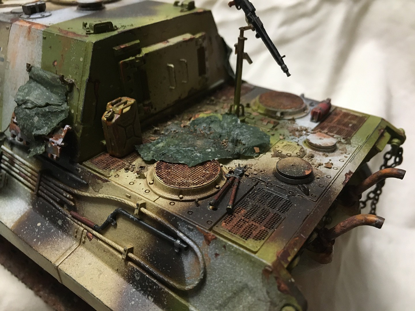 German Heavy Tank Destroyer Jagdtiger -- Plastic Model Military Vehicle ...