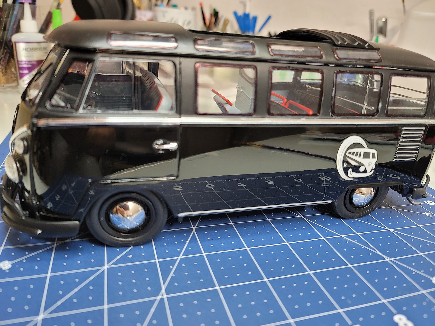 VW Typ 2 T1 Samba Bus -- Plastic Model Vehicle Kit -- 1/16 Scale ...