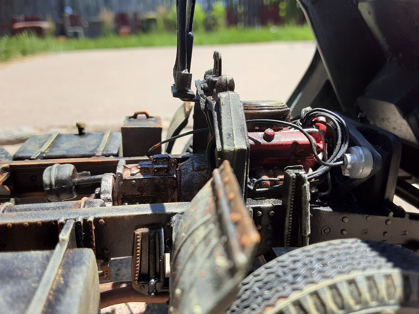 Dodge L700 Tractor with Shell Tanker -- Plastic Model Truck Kit -- 1/25 ...