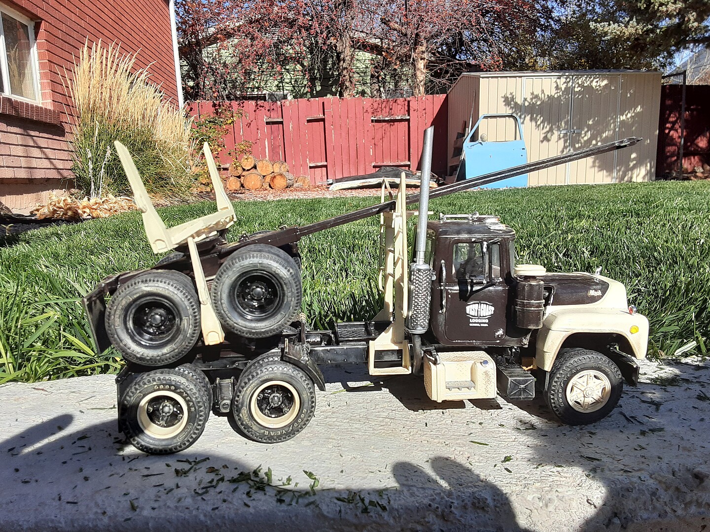 Gallery Pictures AMT Mack R685ST Semi Tractor Plastic Model Truck Kit 1 ...