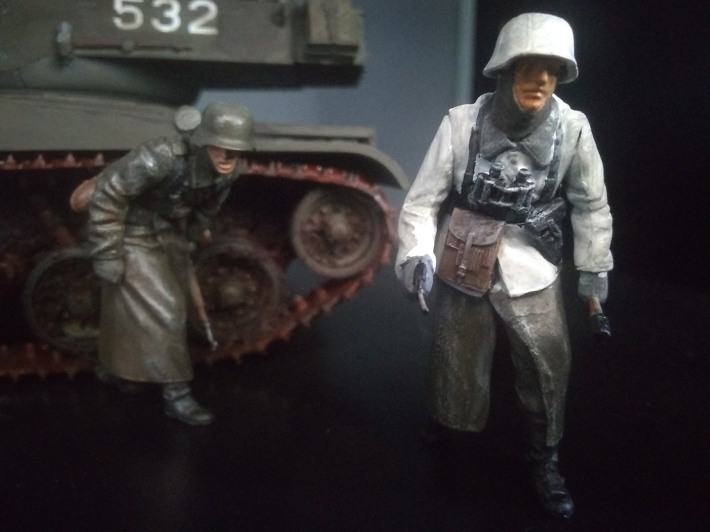 German Assault Infantry w/Winter Gear -- Plastic Model Military Figure ...