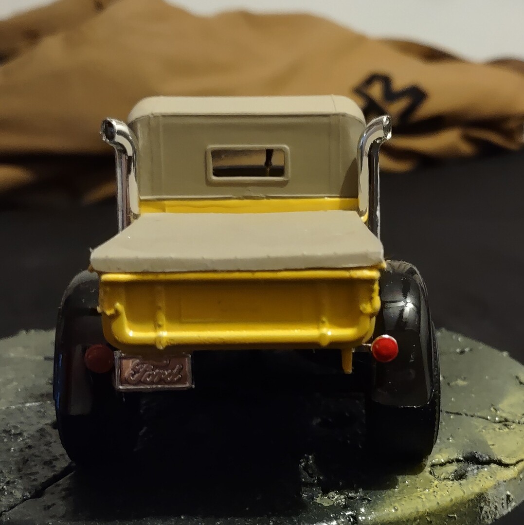 1929 Ford Woody Pickup Truck -- Plastic Model Vehicle Kit -- 1/25 Scale ...