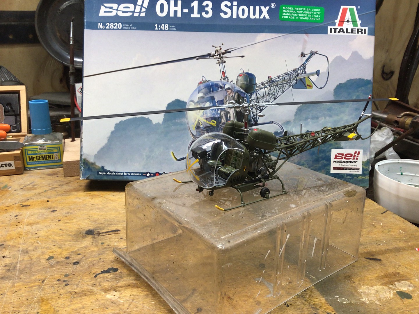 OH13 Sioux Scout Helicopter Korean War -- Plastic Model Helicopter Kit ...