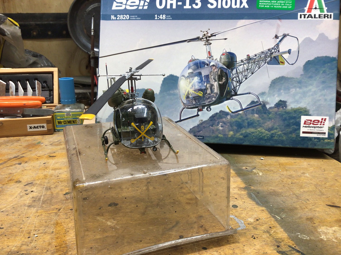 OH13 Sioux Scout Helicopter Korean War -- Plastic Model Helicopter Kit ...