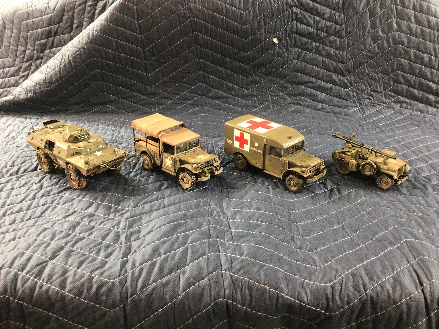 M706 Commando Armored Car -- Plastic Model Military Vehicle Kit -- 1/35 ...