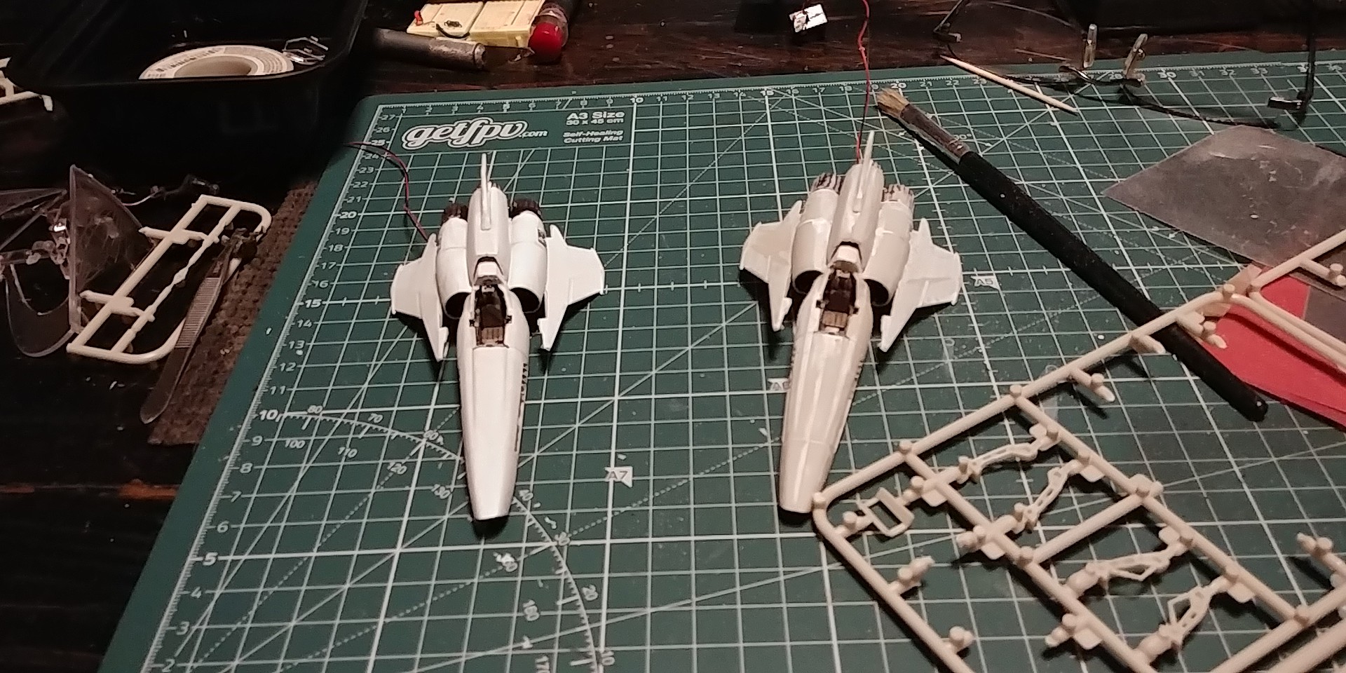 Gallery Pictures Moebius BSG Viper MKII 2 Pack Science Fiction Plastic ...