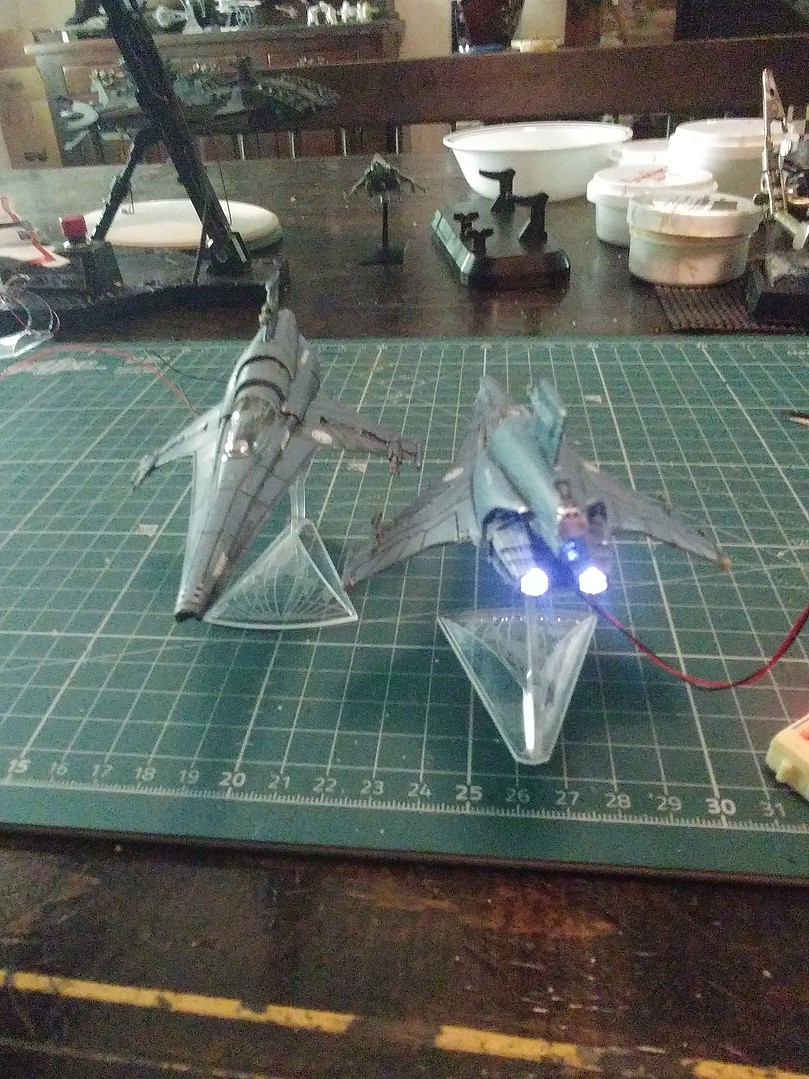 BSG Viper MKVII 2 Pack -- Science Fiction Plastic Model Kit -- 1/72 ...