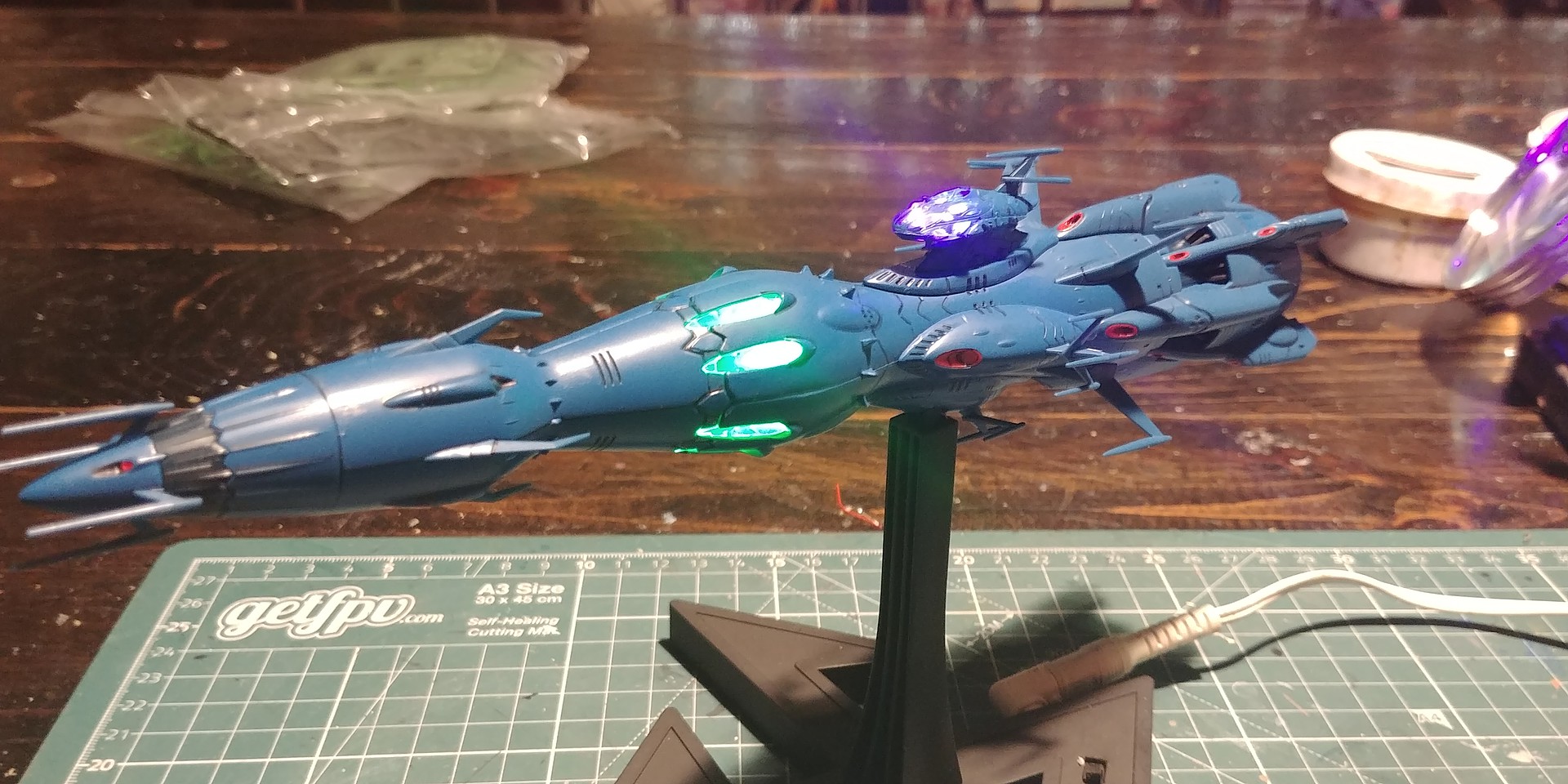 DEUSULA II CORE SHIP -- Snap Together Plastic Model Figure -- #185136 ...