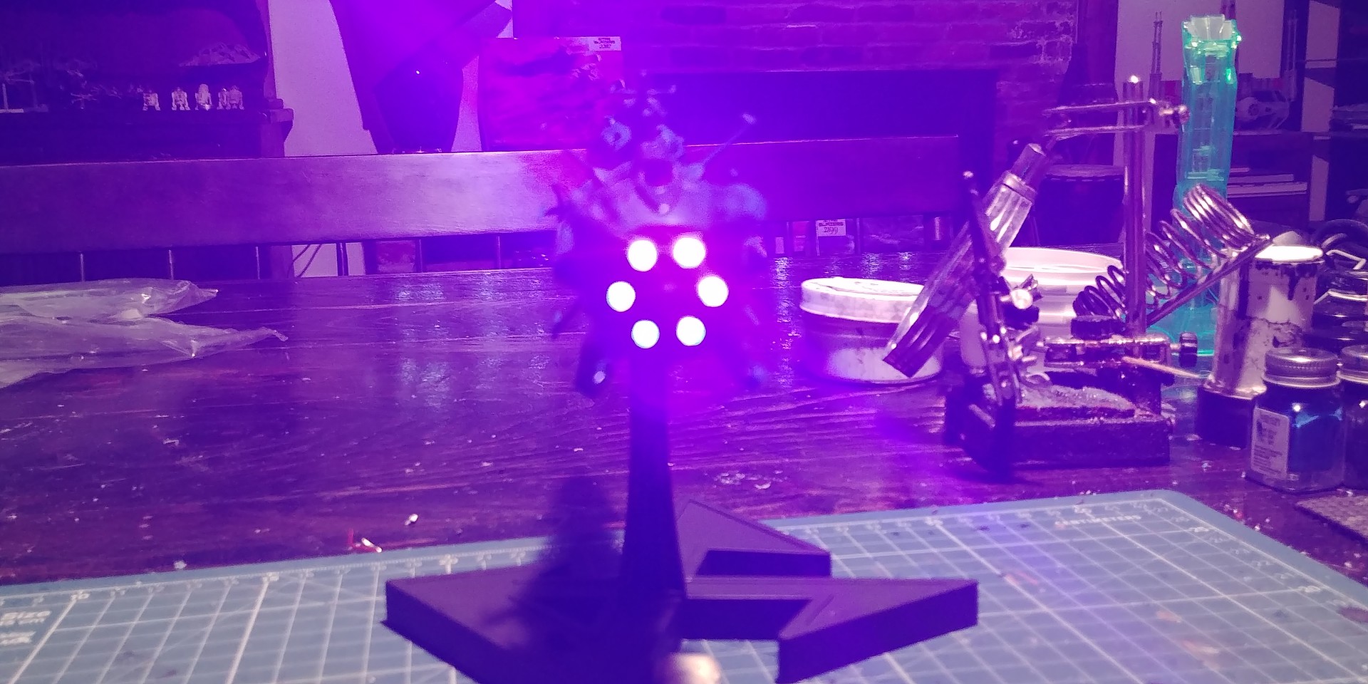 DEUSULA II CORE SHIP -- Snap Together Plastic Model Figure -- #185136 ...