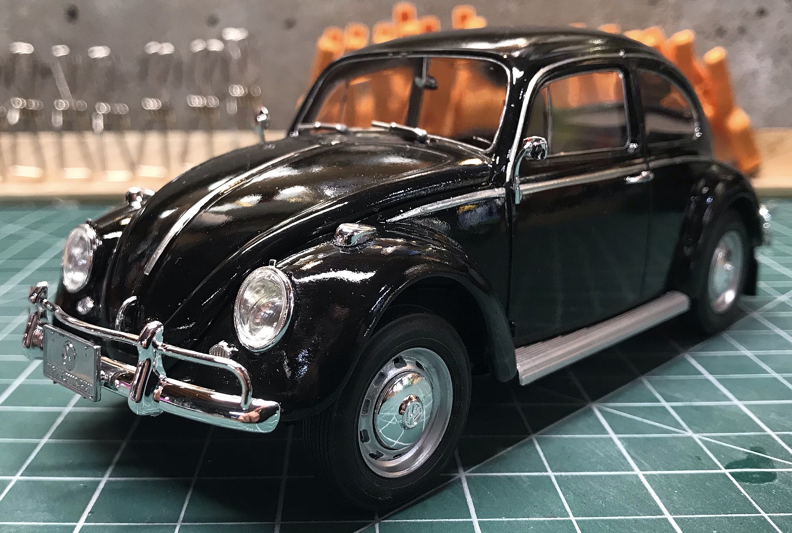 1966 Volkswagen Beetle VW BUG -- Plastic Model Car Kit -- 1/24 Scale ...