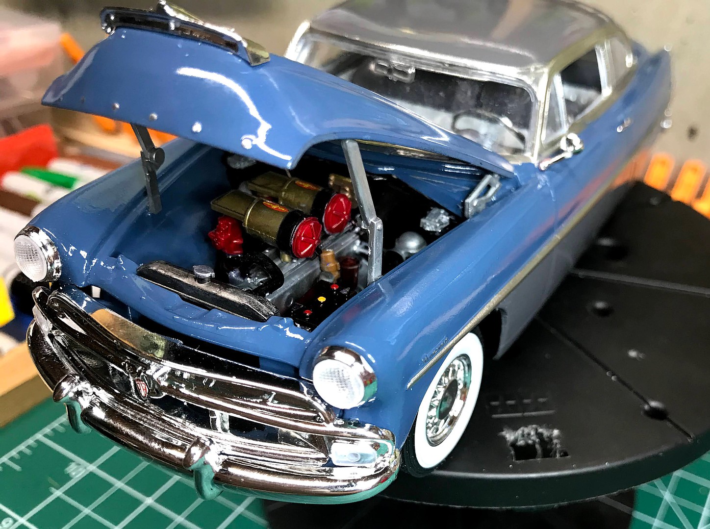 1954 Hudson Hornet Coupe -- Plastic Model Car Kit -- 1/25 Scale ...