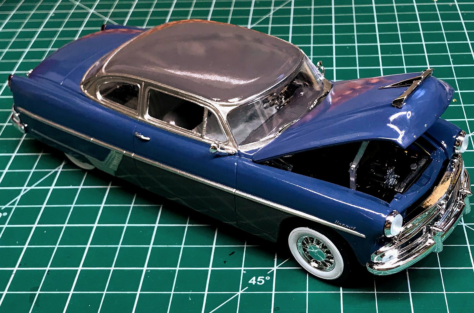1954 Hudson Hornet Coupe -- Plastic Model Car Kit -- 1/25 Scale ...
