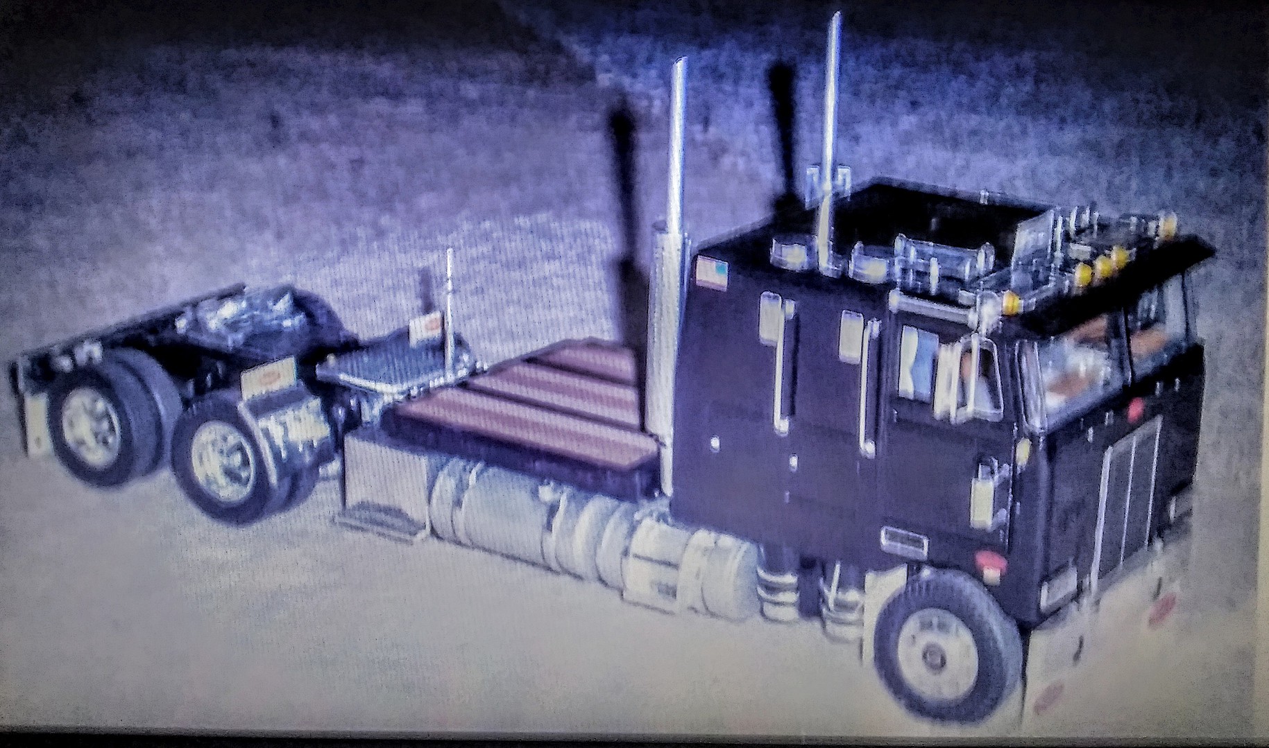 Peterbilt 352 Pacemaker Cabover -- Plastic Model Truck Kit -- 1/25 ...