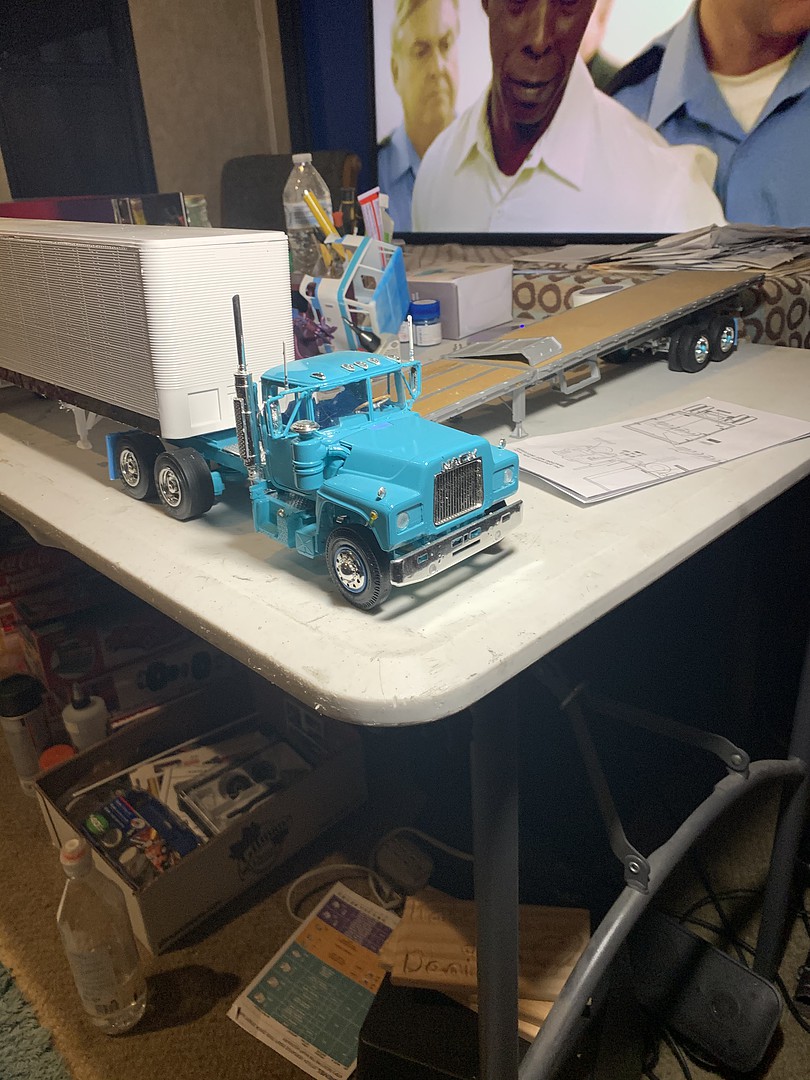 Mack R685ST Semi Tractor -- Plastic Model Truck Kit -- 1/25 -- #1039-06 ...