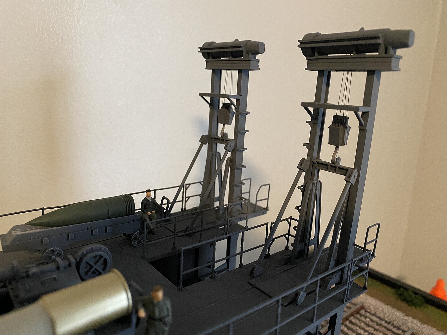 Dora Railway Gun 80cm K(E) -- Plastic Model Military Vehicle Kit -- 1/ ...