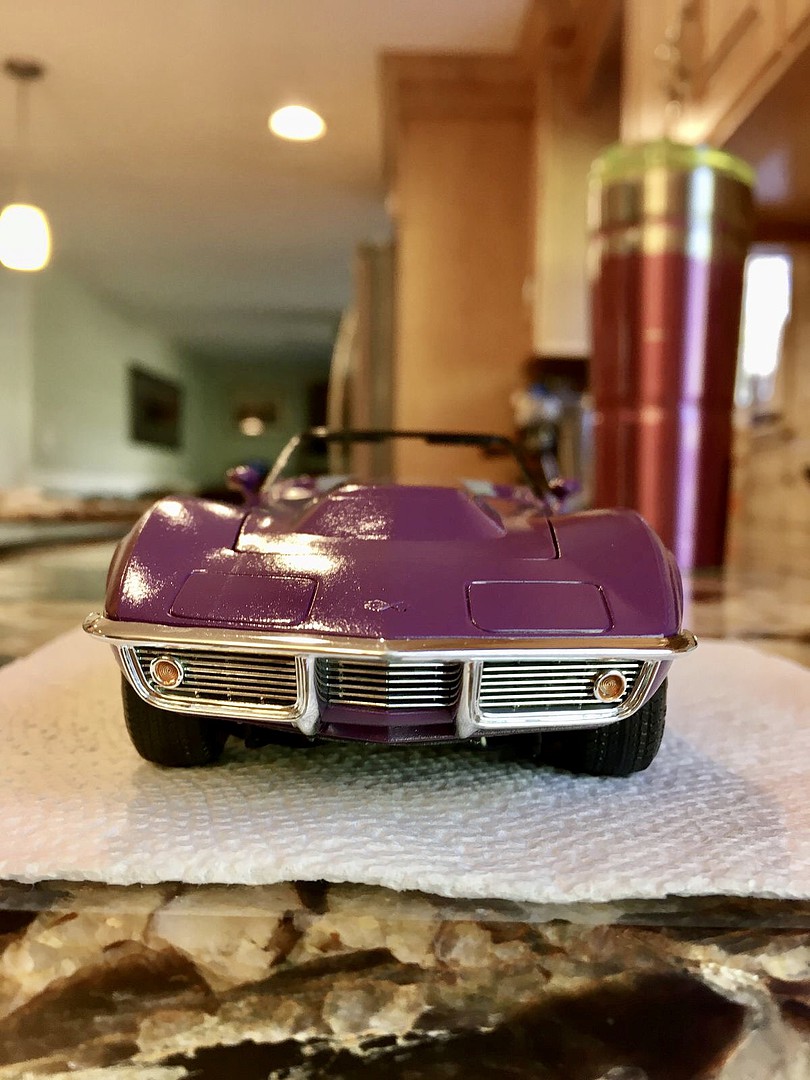 1970 Chevy Corvette Coupe -- Plastic Model Car Kit -- 1/25 Scale ...