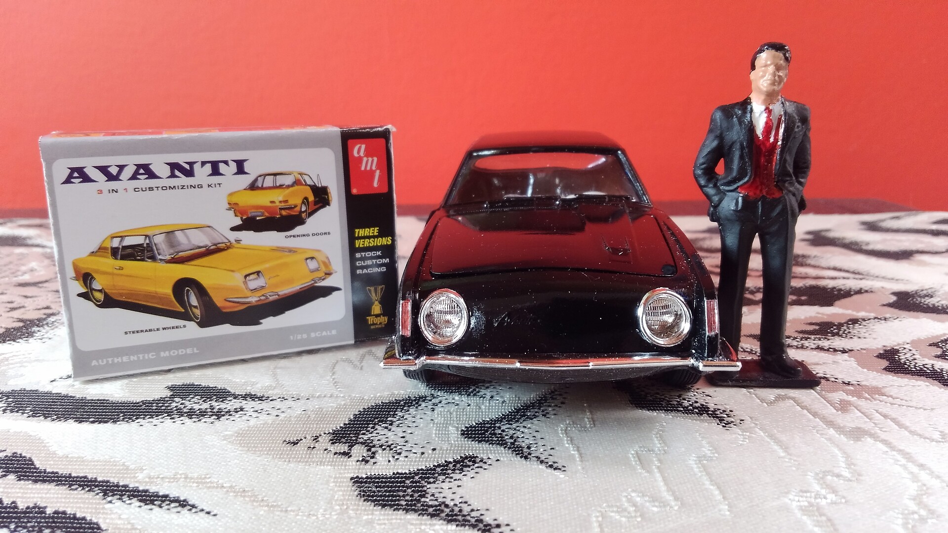 1963 Studebaker Avanti Sport Coupe -- Plastic Model Car Vehicle Kit ...
