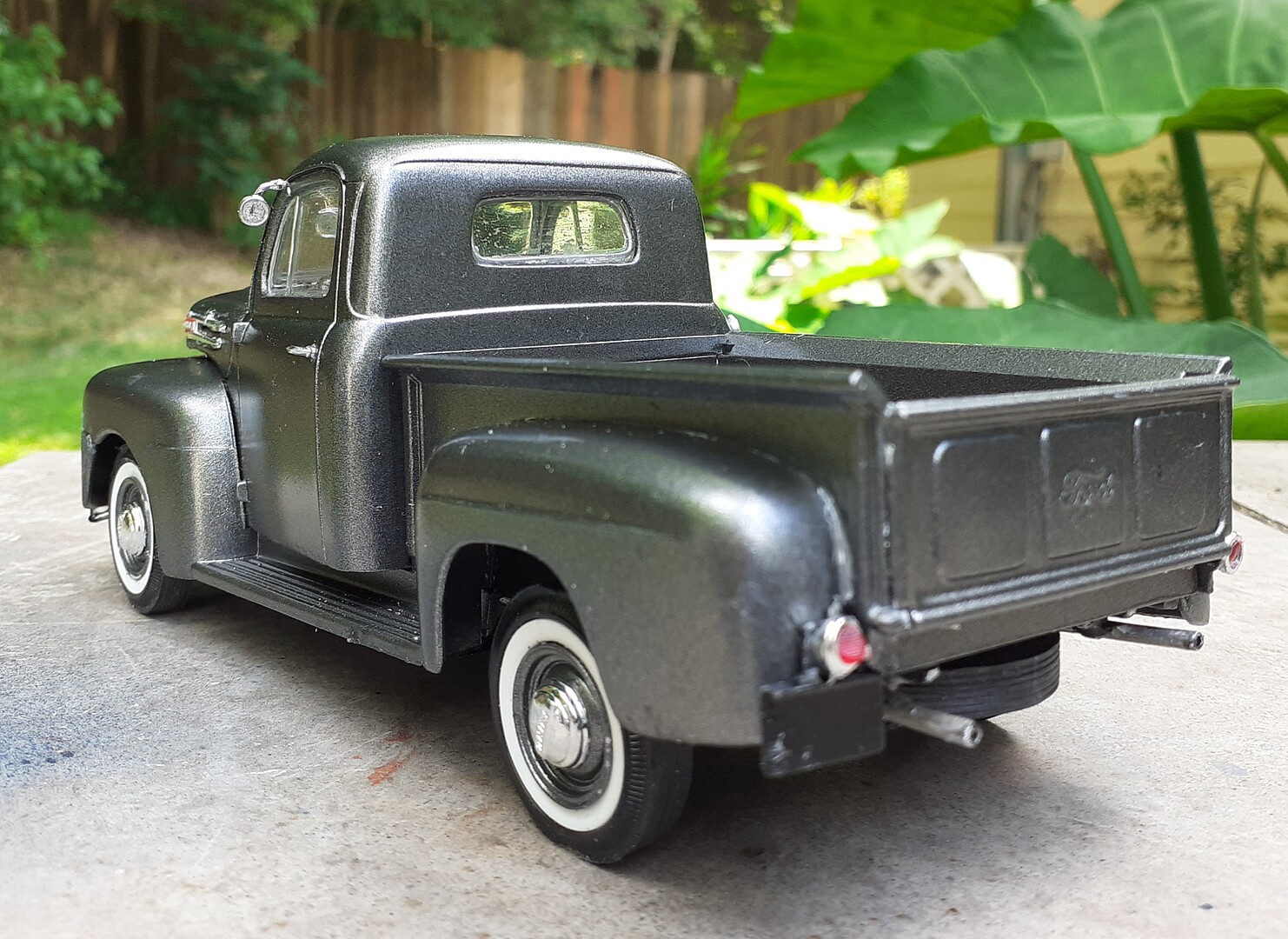 1950 Ford Pickup 2'n 1 -- Plastic Model Truck Kit -- 1/25 Scale ...