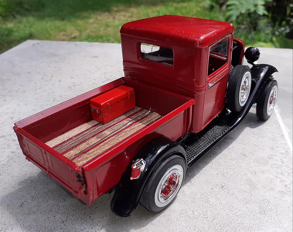 1934 Ford Pickup -- Plastic Model Truck Kit -- 1/25 Scale -- #1120 ...