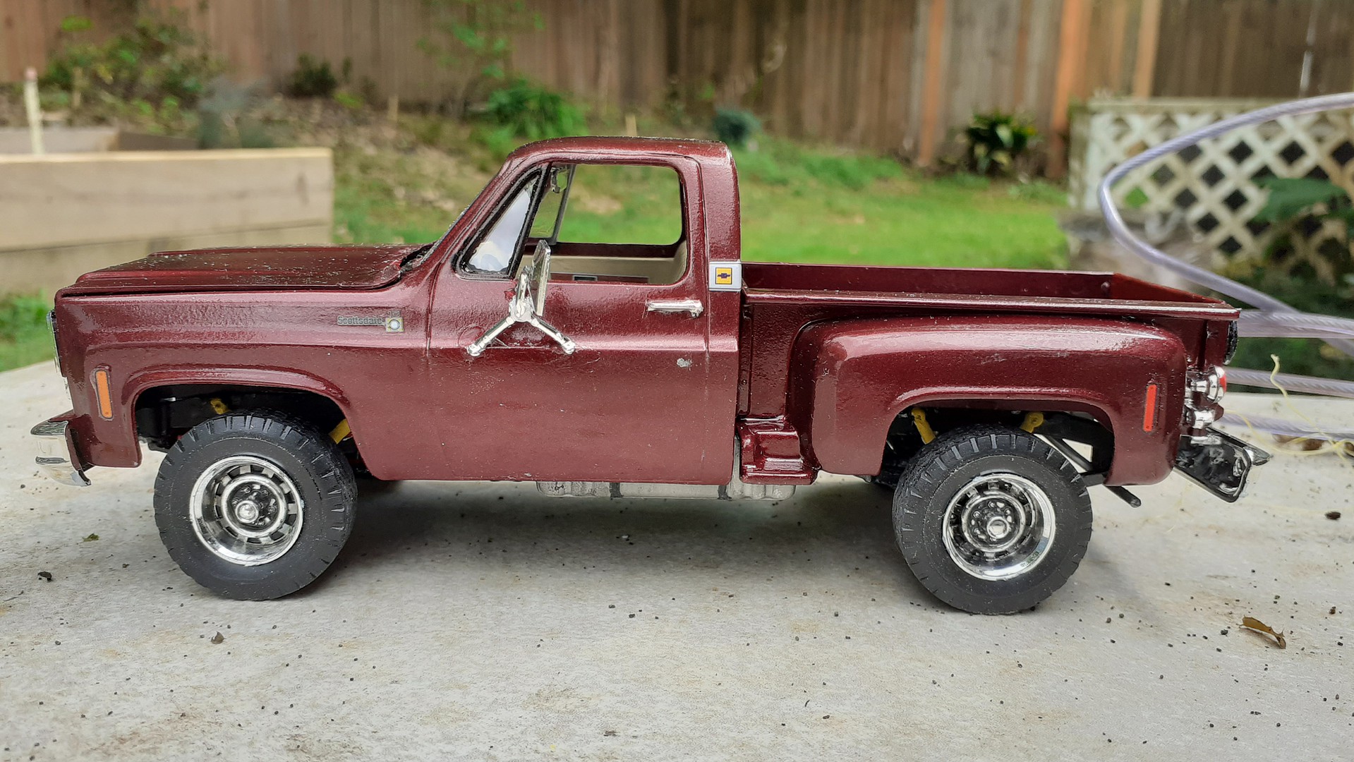 1976 Chevy Sport Stepside -- Plastic Model Car Kit -- 1/24 Scale ...