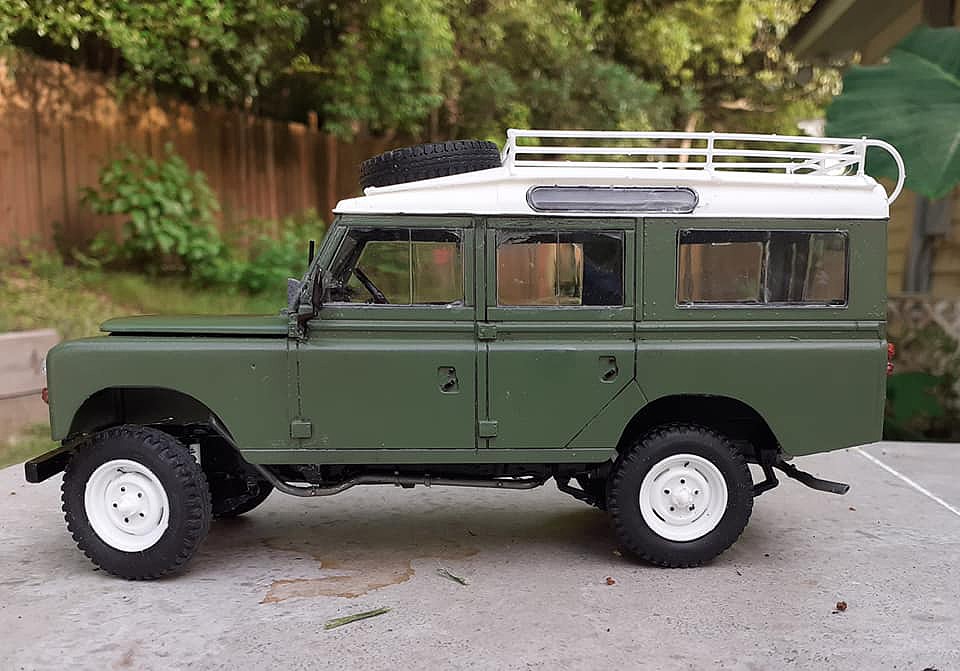 Gallery Pictures Revell-Monogram Land Rover Series III LWB Wagon w/Roof ...