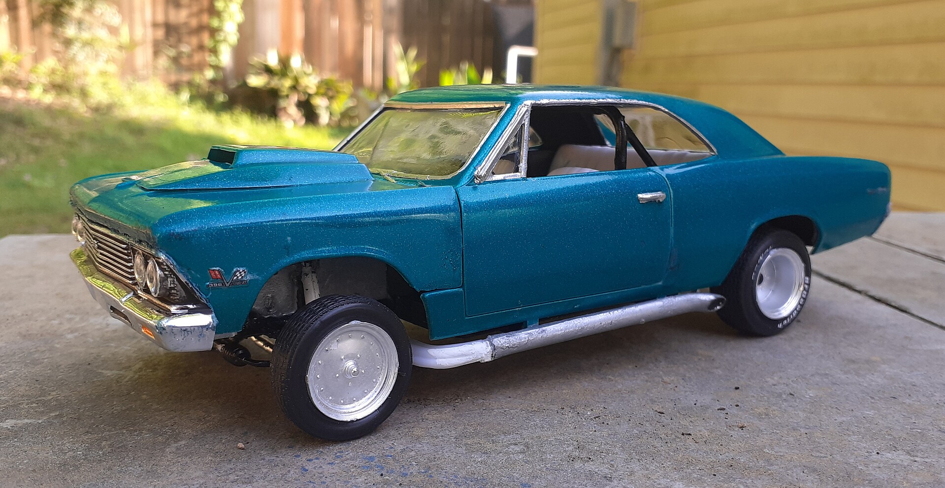 Gallery Pictures Revell-Monogram 1966 Chevy Malibu SS (2 in 1) Plastic ...