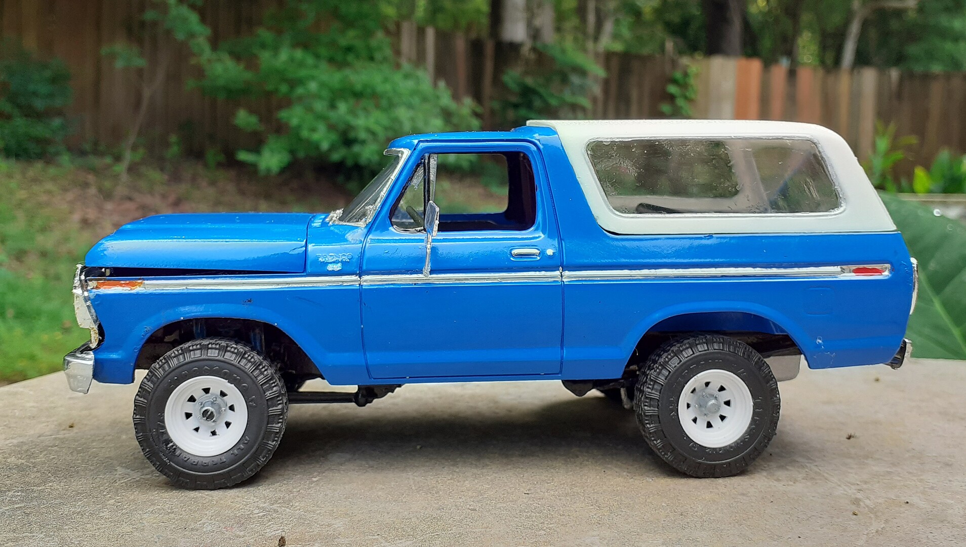 Wild Hoss 1978 Ford Bronco -- Plastic Model Truck Vehicle Kit -- 1/25 ...