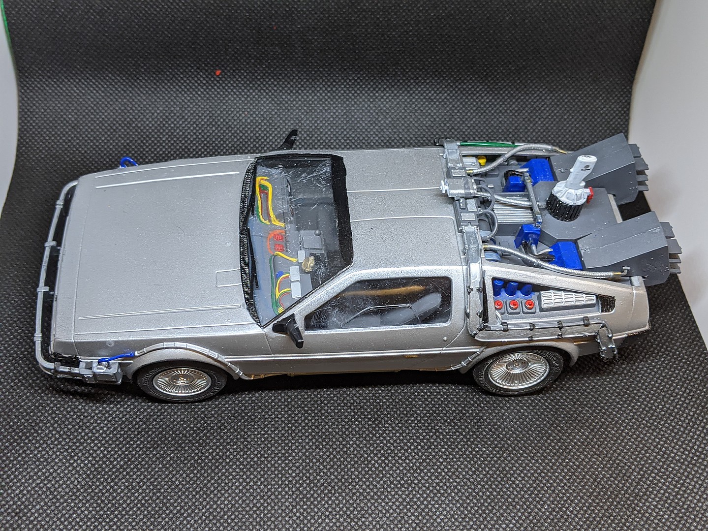 DeLorean Car Hover Back to the Future II -- Plastic Model Car Vehicle ...