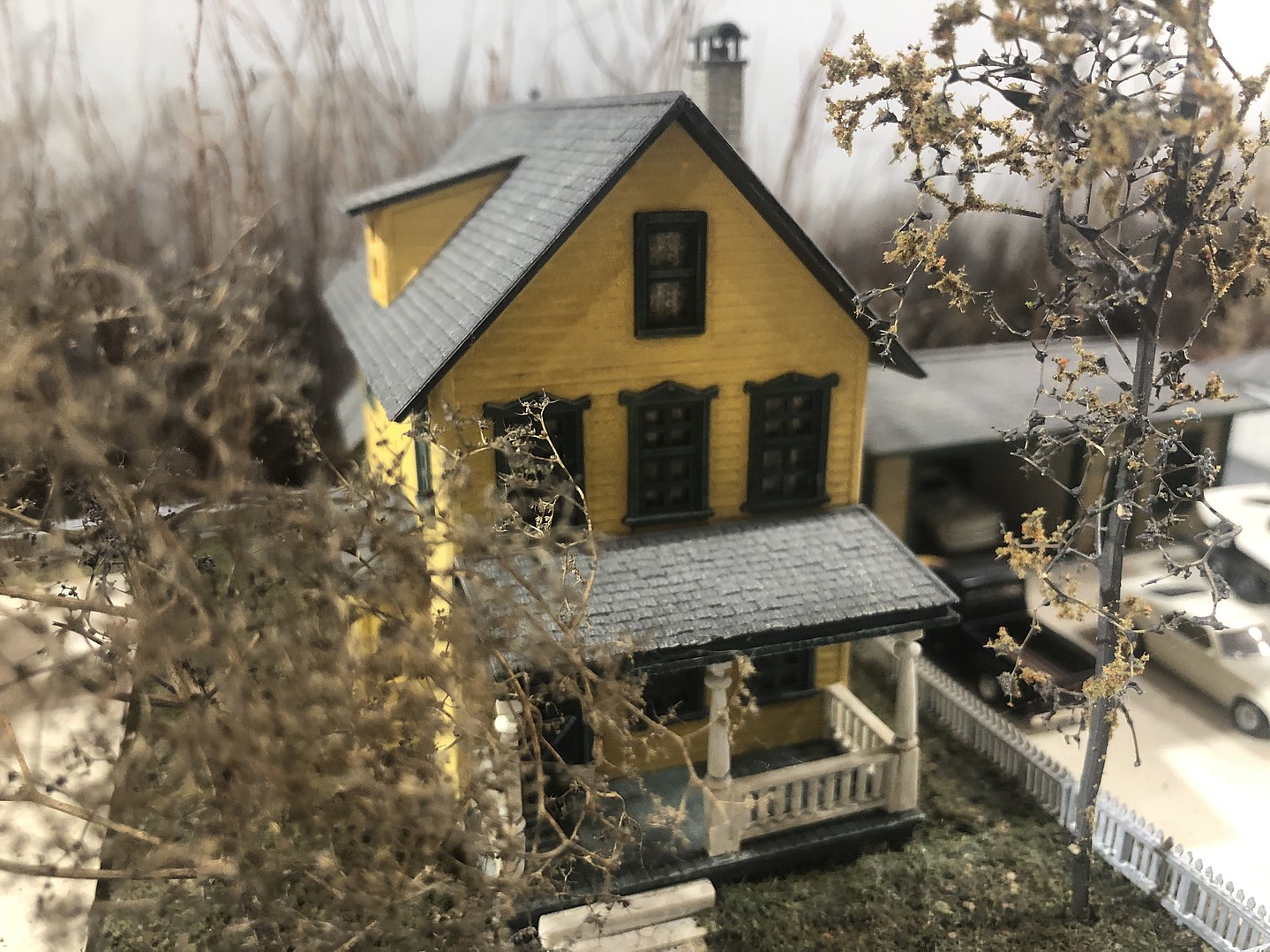 Two-Story House Kit -- Model Railroad Building -- HO Scale -- #901 ...