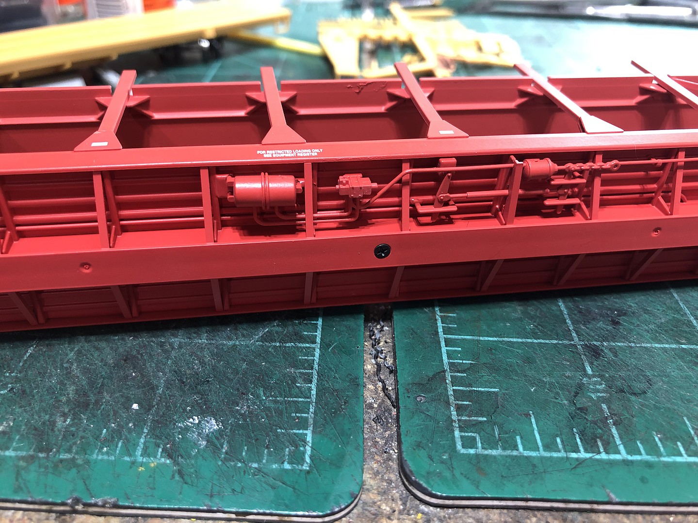 89' Flatcar w/ Bi-Level Open Auto Rack Santa Fe #88721 -- HO Scale ...