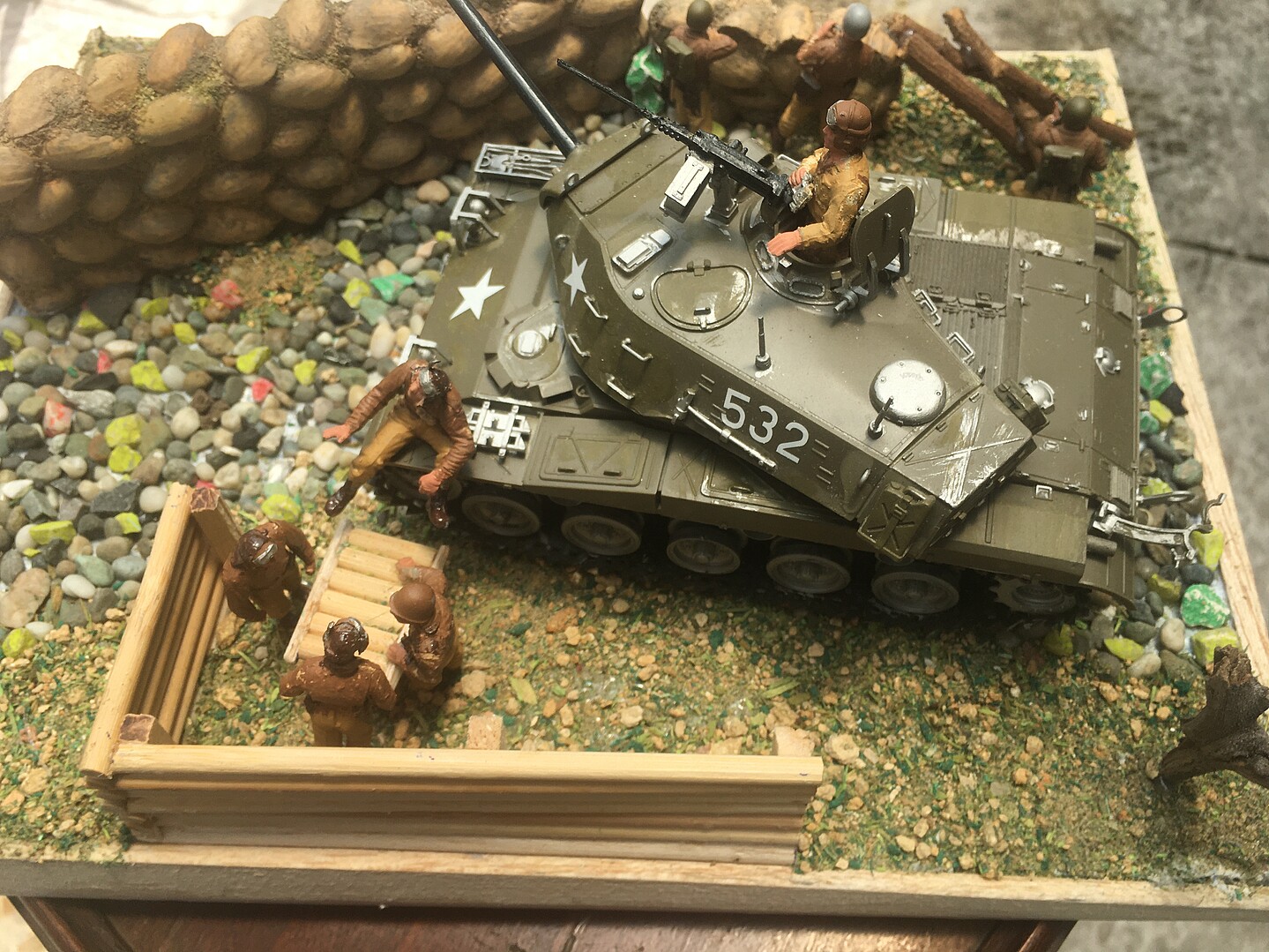 US M41 Walker Bulldog -- Plastic Model Military Vehicle Kit -- 1/35 ...